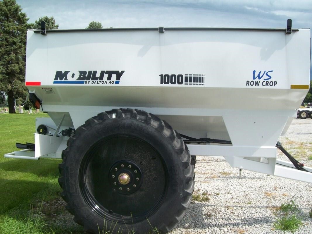 2023 Dalton Ag Products MOBILITY 800WS Pull-Type Fertilizer Spreader ...
