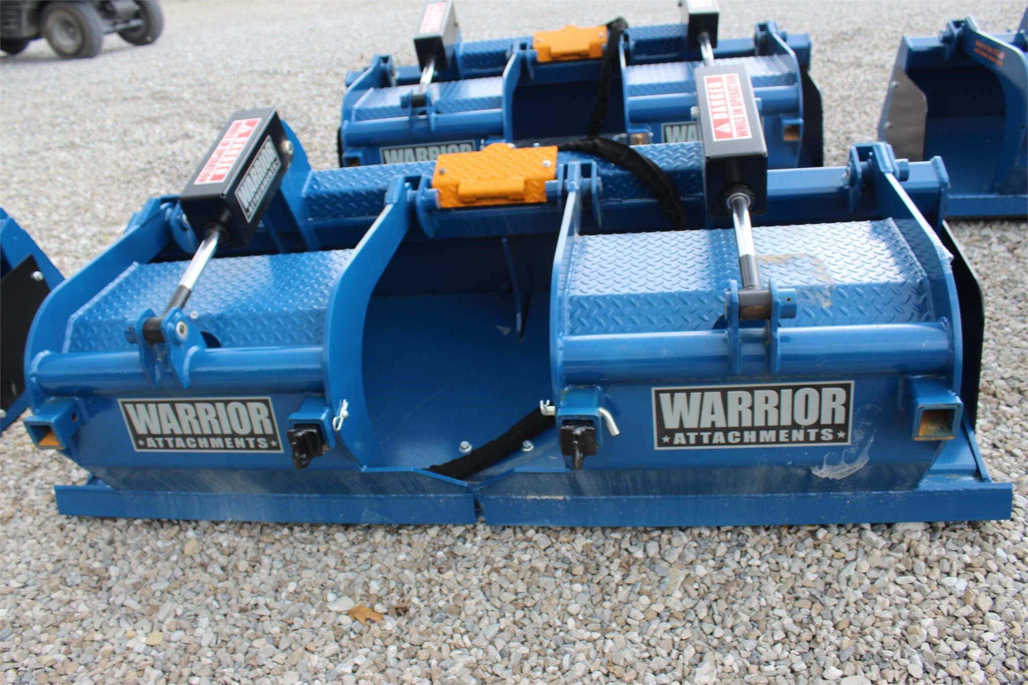 Demo-Dozer DD102-84 GRAPPLE BUCKET Loader and Skid Steer Attachment ...