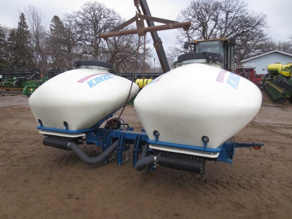 Kinze OTHER PLANTER PARTS Planter and Drill Attachment - $5,000 ...