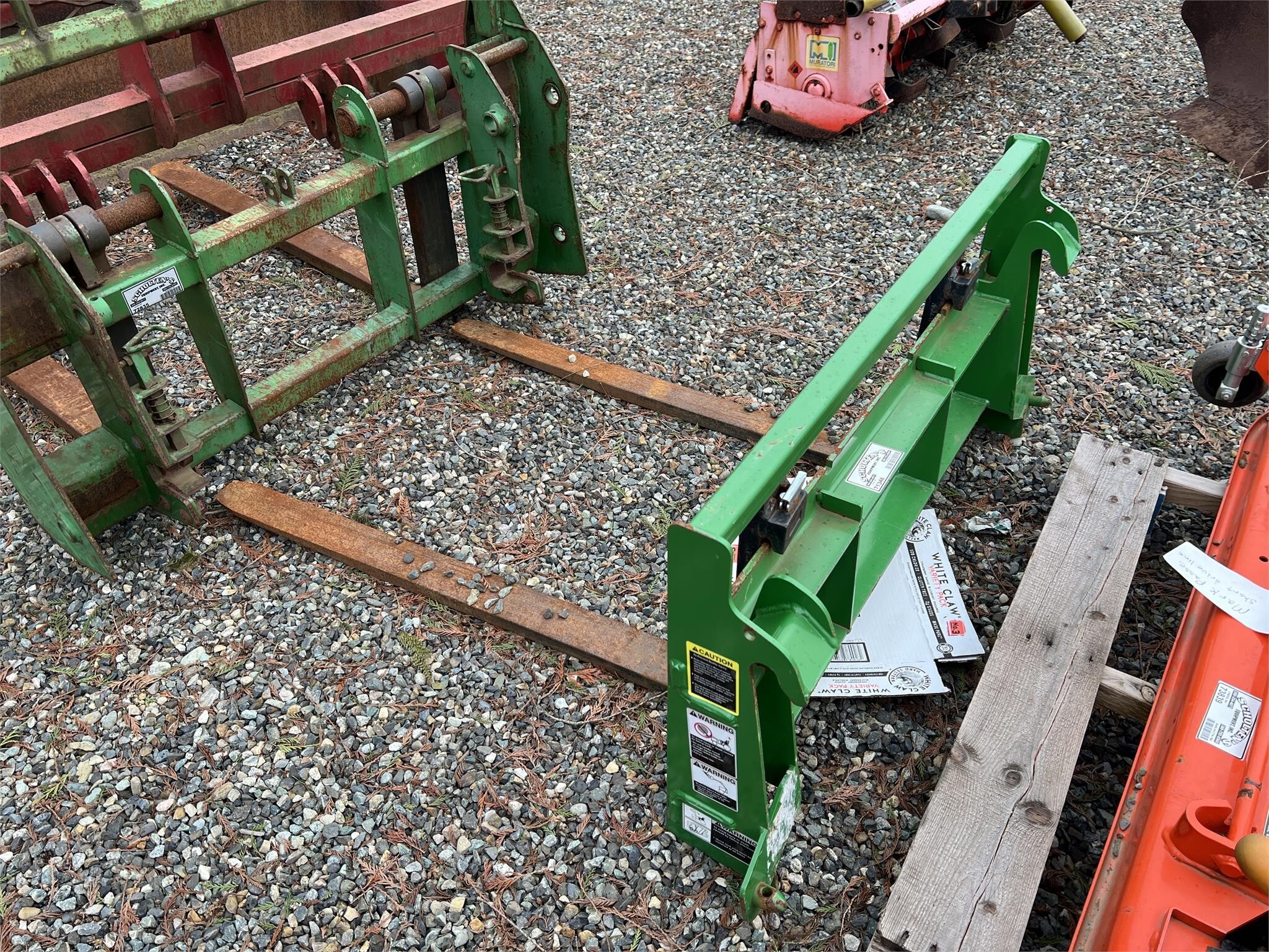 2017 Frontier AP10F Loader and Skid Steer Attachment - $950 | Machinery ...