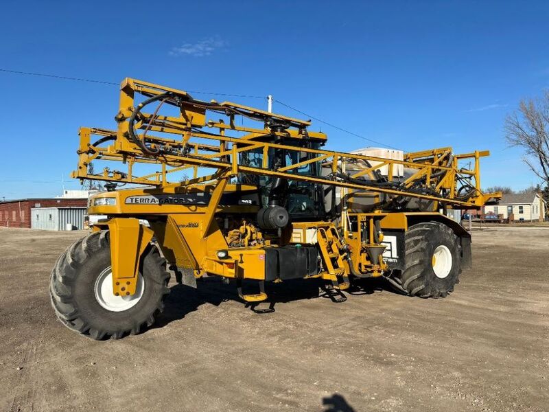 Used Ag-Chem Fertilizer Spreaders for Sale - 78 Listings | Machinery Pete