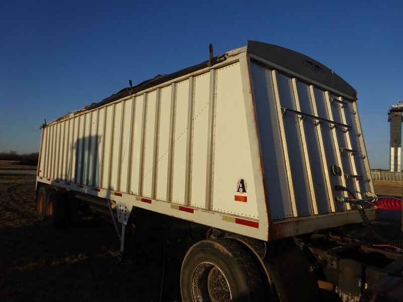 Used Grain Trailers for Sale - 91 Listings | Machinery Pete