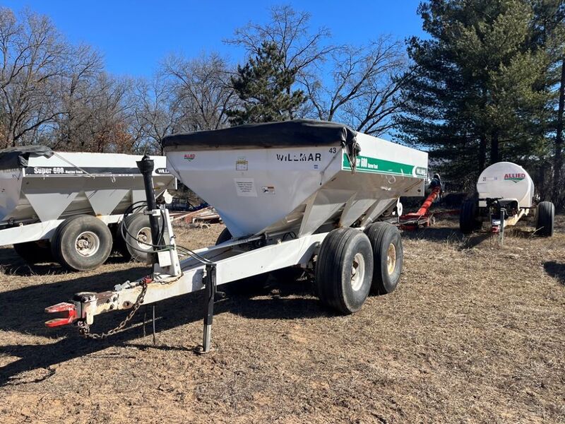 Used Pull-Type Fertilizer Spreaders for Sale - 509 Listings | Machinery ...