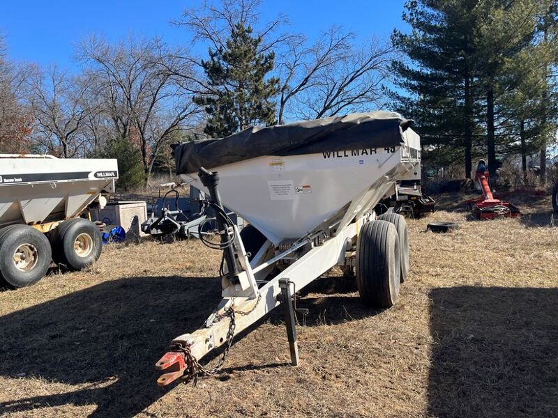 Used Pull-Type Fertilizer Spreaders for Sale - 509 Listings | Machinery ...