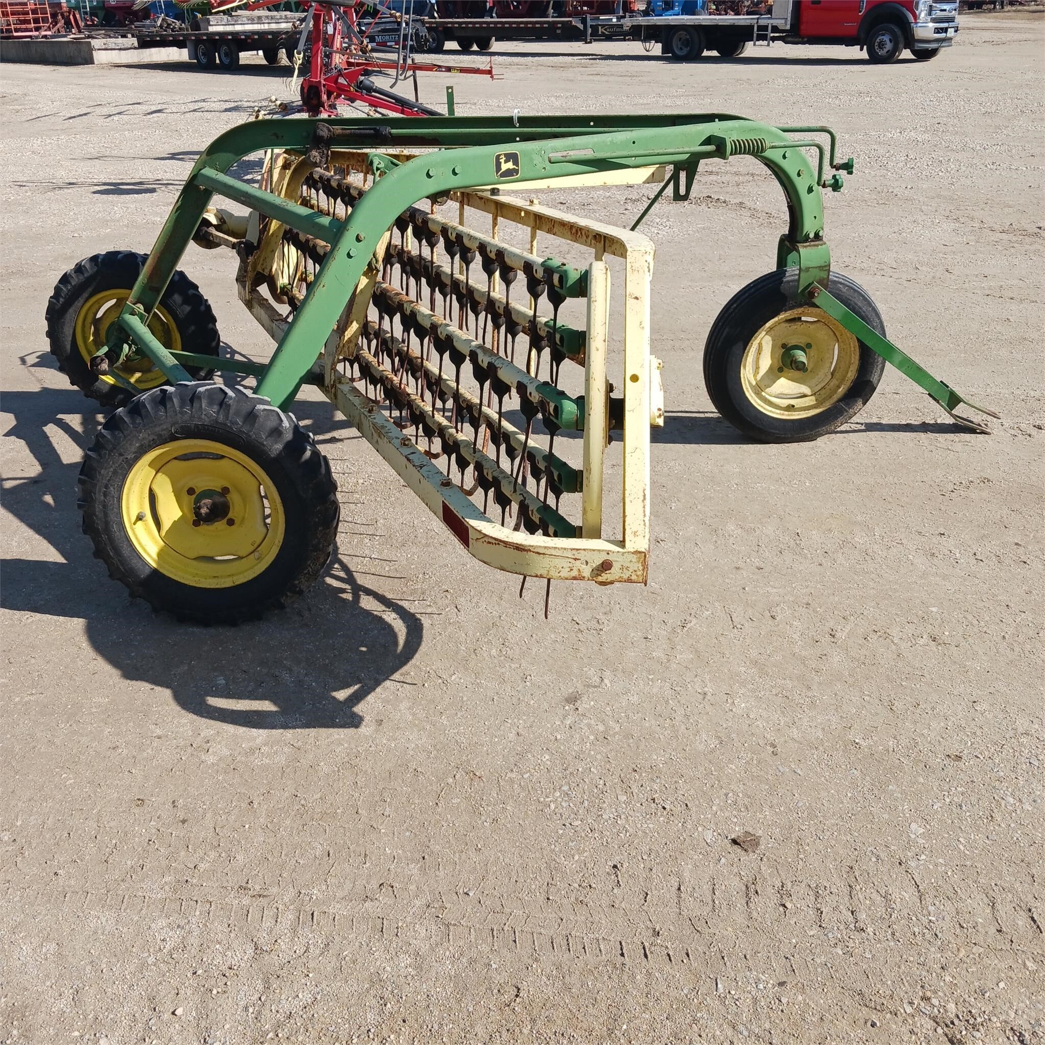 1988 John Deere 670 Rake - $2,495 | Machinery Pete
