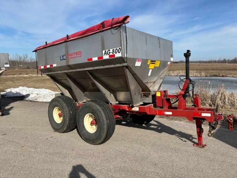 Used Pull-Type Fertilizer Spreaders for Sale - 509 Listings | Machinery ...