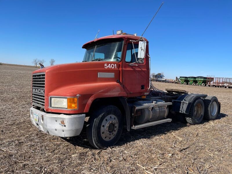 Used Mack Semi Trucks for Sale - 77 Listings | Machinery Pete