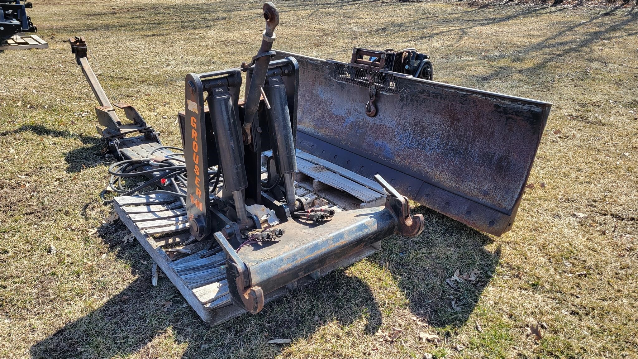 2017 Grouser 2100 Blade - $9,500 | Machinery Pete