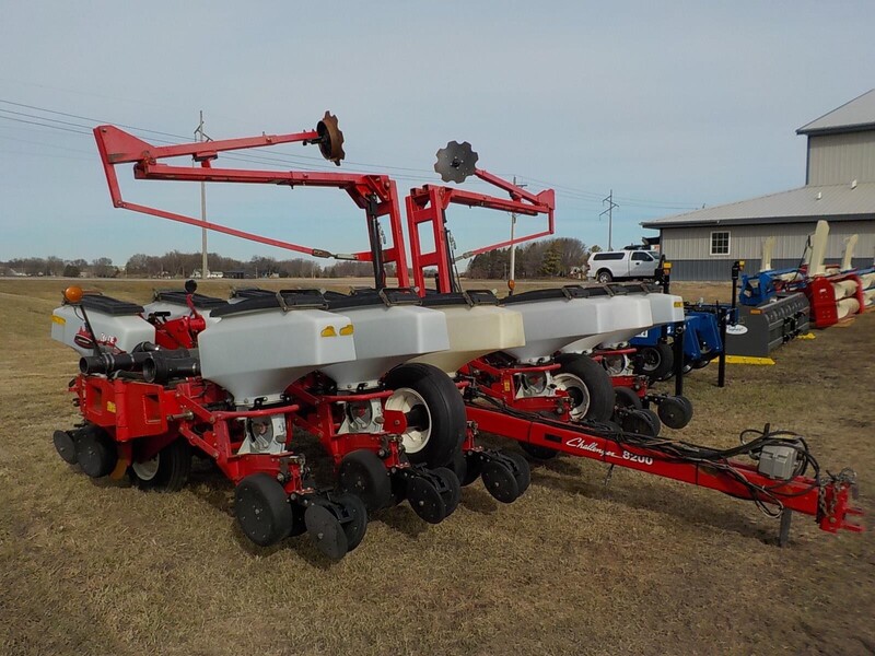 Used White Planters for Sale - 140 Listings | Machinery Pete