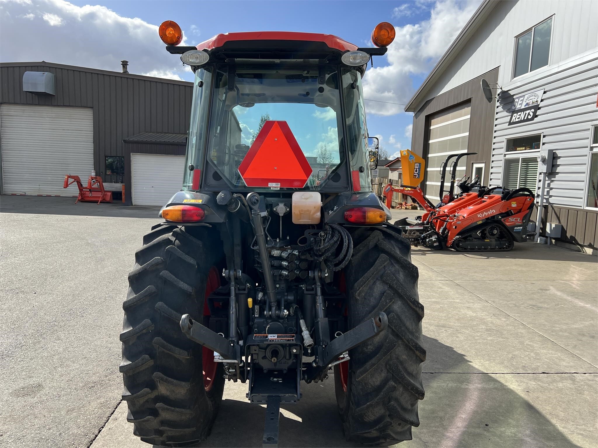 2022 Kubota M4N-071HDC12 Tractor - $40,900 | Machinery Pete