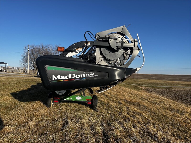 Used MacDon FD70 Platforms for Sale - 121 Listings | Machinery Pete