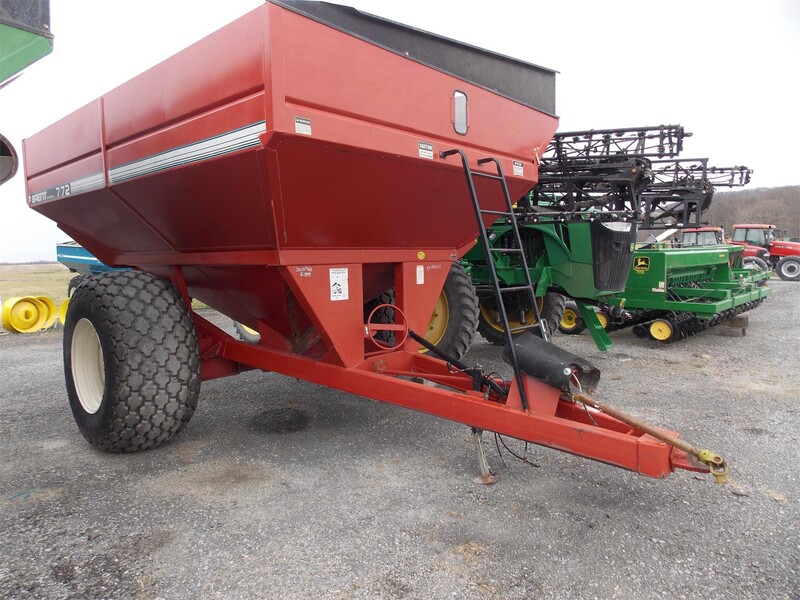 Used Grain Carts for Sale - 2112 Listings | Machinery Pete