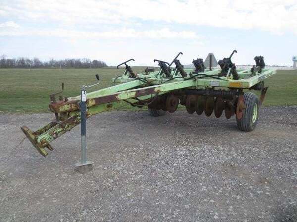 Used Chisel Plows for Sale - 356 Listings | Machinery Pete