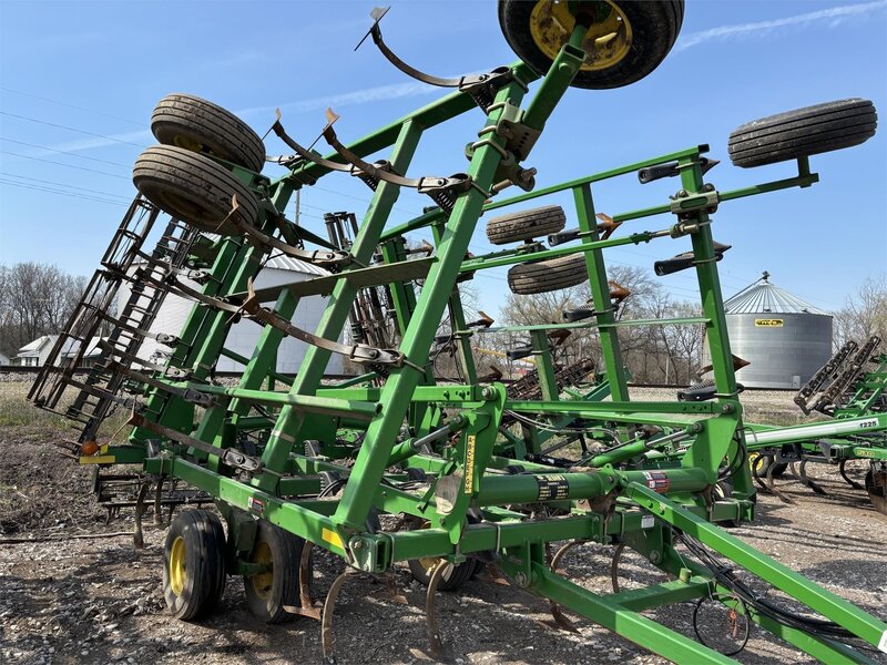 Used John Deere Field Cultivators for Sale - 409 Listings | Machinery Pete