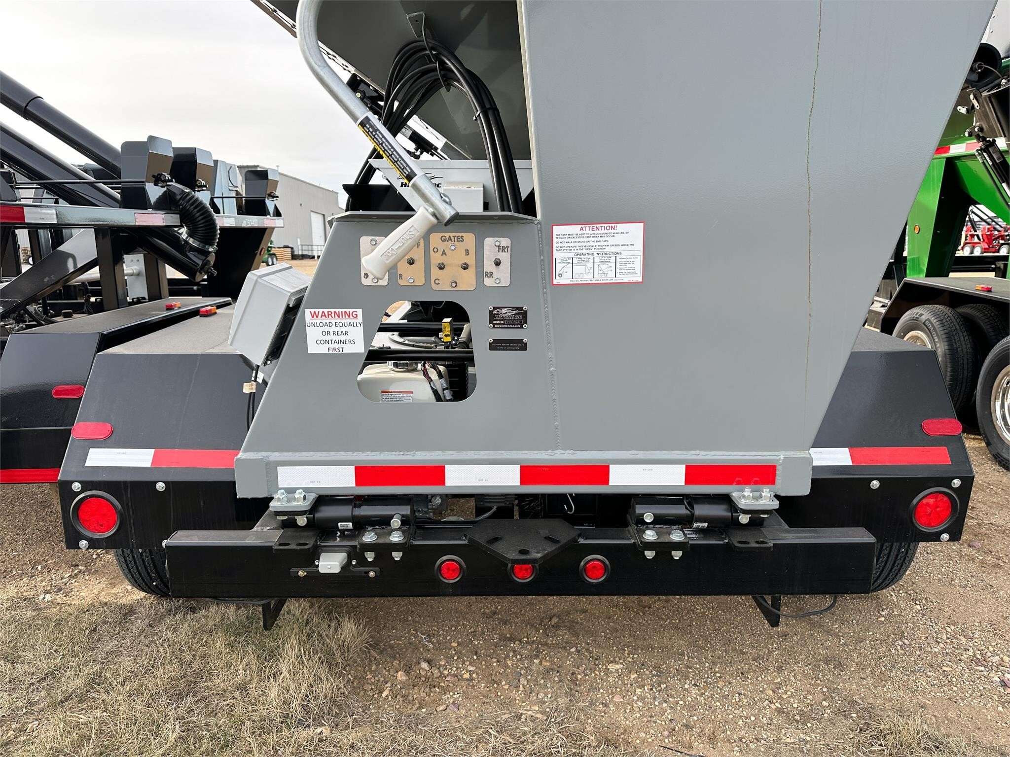 2025 Travis Seed Cart HSC275BP Seed Tender - $41,259 | Machinery Pete