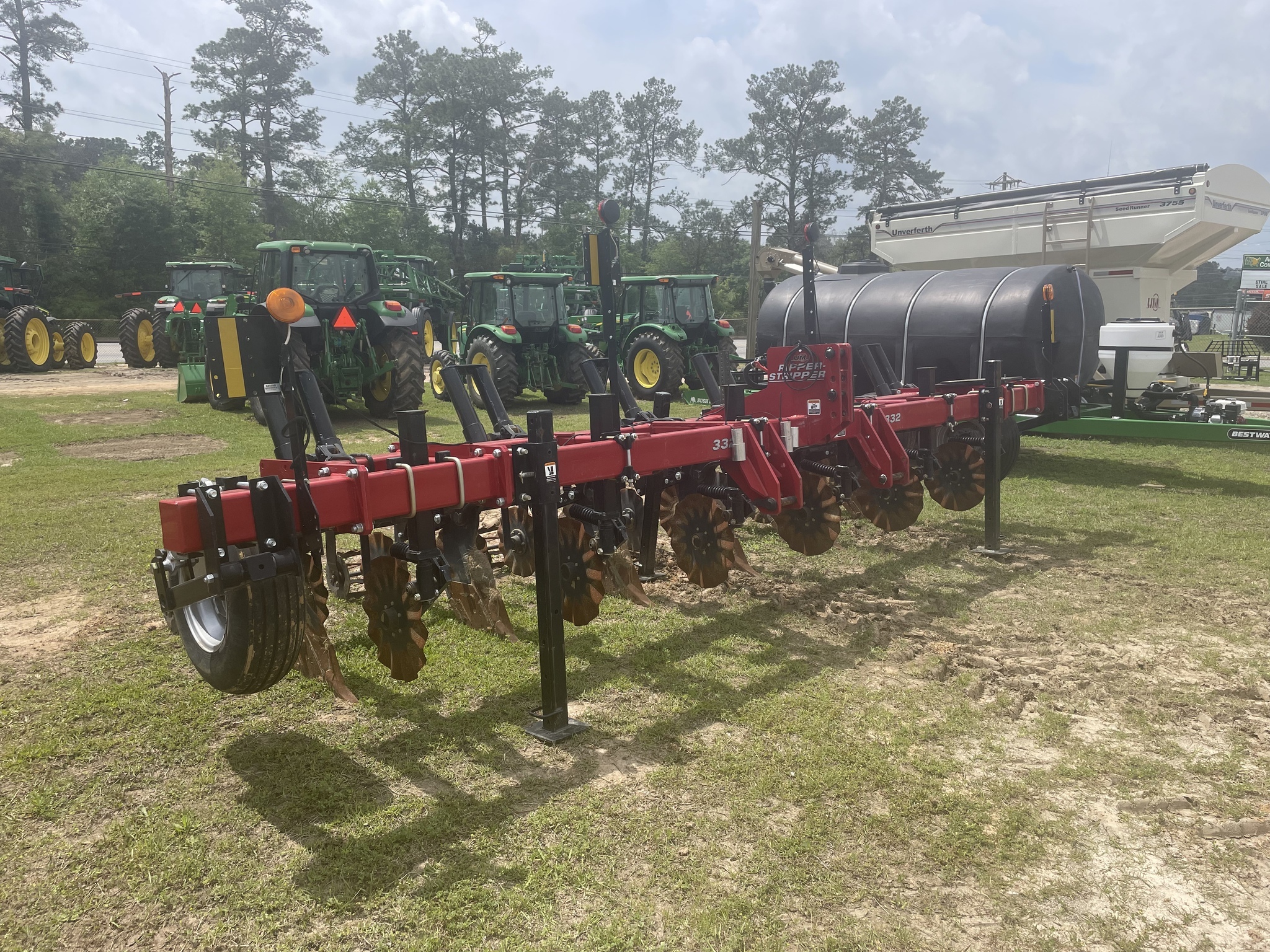 Used Strip-Till for Sale - 126 Listings | Machinery Pete