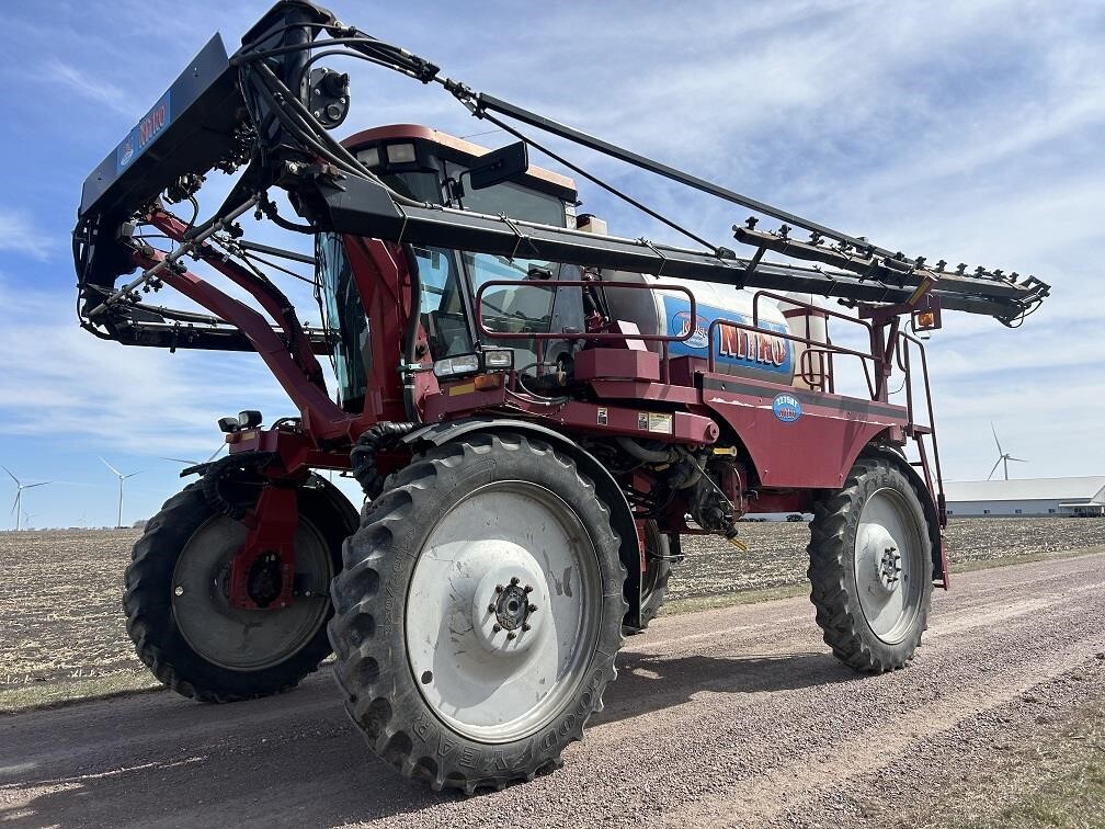 2006 Miller Nitro 2275HT Self-Propelled Sprayer - $45,000 | Machinery Pete