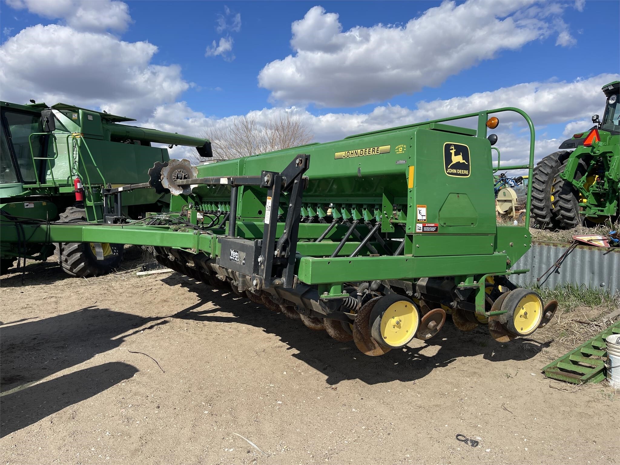 John Deere 750 Drill - $26,500 | Machinery Pete