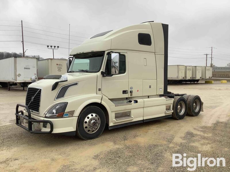 Used Volvo Semi Trucks for Sale - 54 Listings | Machinery Pete