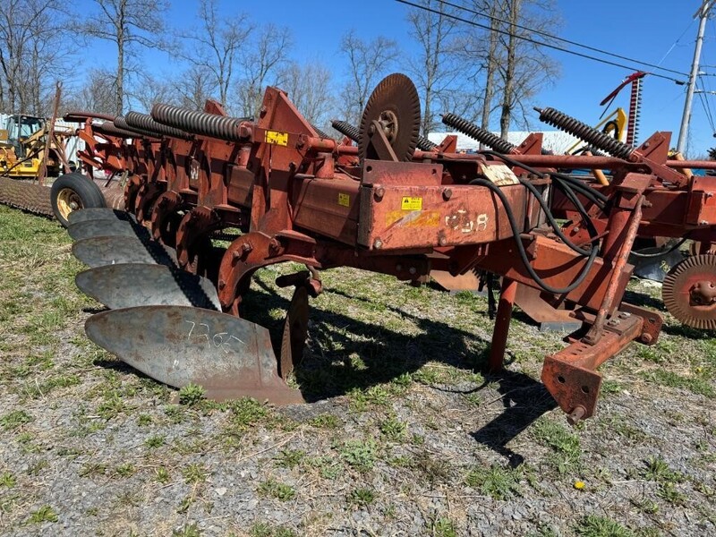 Used White Plows for Sale - 17 Listings | Machinery Pete