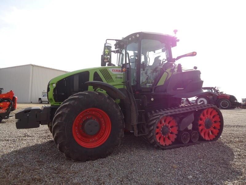 Used Claas Tractors for Sale - 71 Listings | Machinery Pete