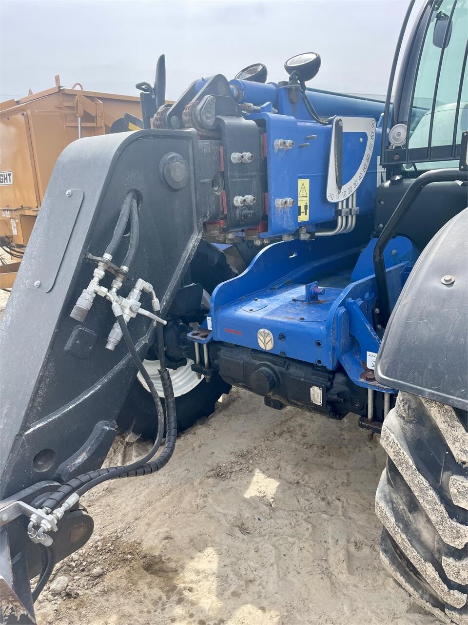 2014 New Holland LM9.35 Telehandler - $75,500 | Machinery Pete