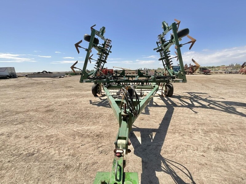Used Chisel Plows for Sale - 356 Listings | Machinery Pete