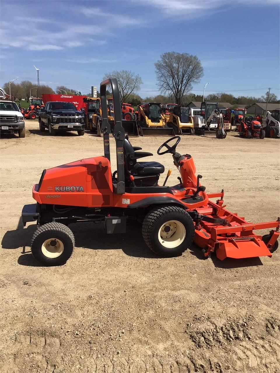 2014 Kubota F3680 Lawn Mower - $9,995 | Machinery Pete