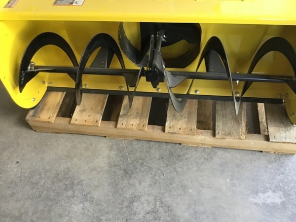 Used John Deere Snow Blowers for Sale - 100 Listings | Machinery Pete