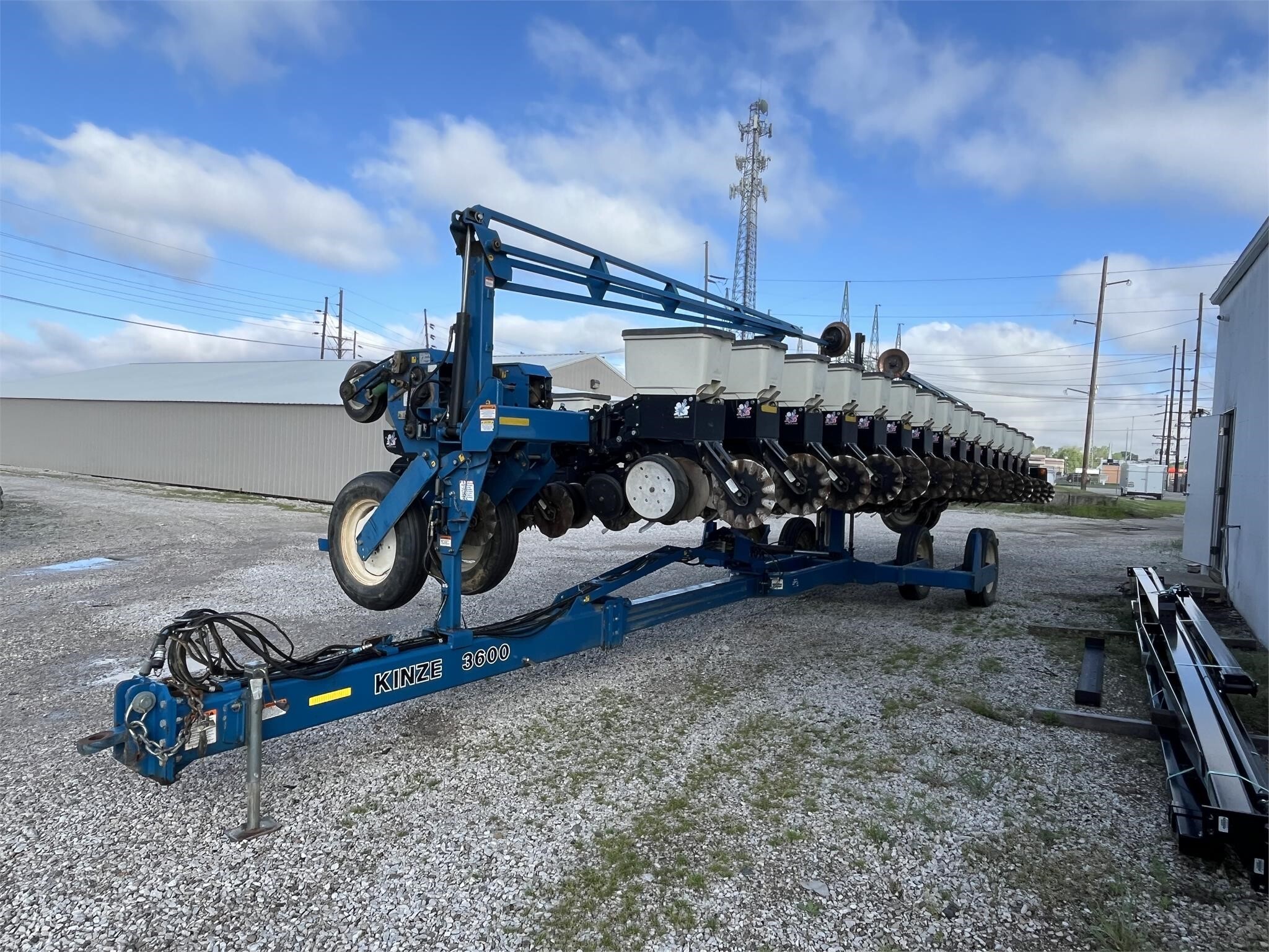2007 Kinze 3600 Planter - $64,900 | Machinery Pete