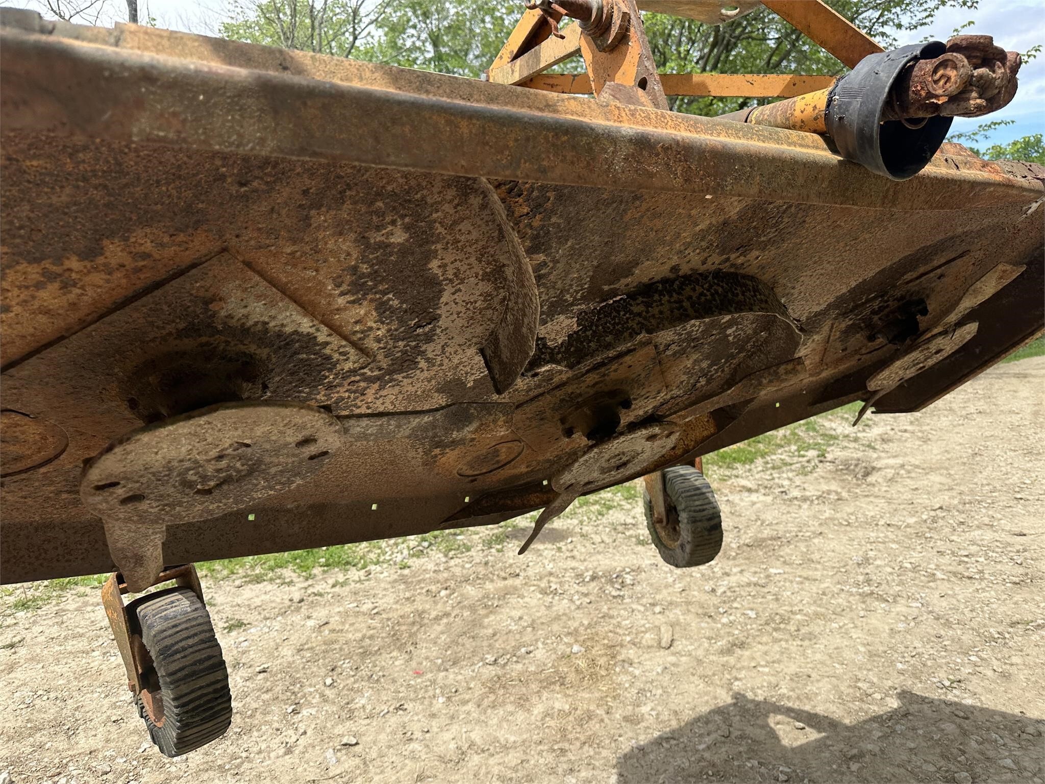 Woods RM90 Rotary Cutter - $1,400 | Machinery Pete