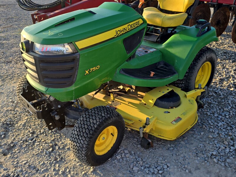 Used John Deere X750 Lawn Mowers for Sale - 45 Listings | Machinery Pete