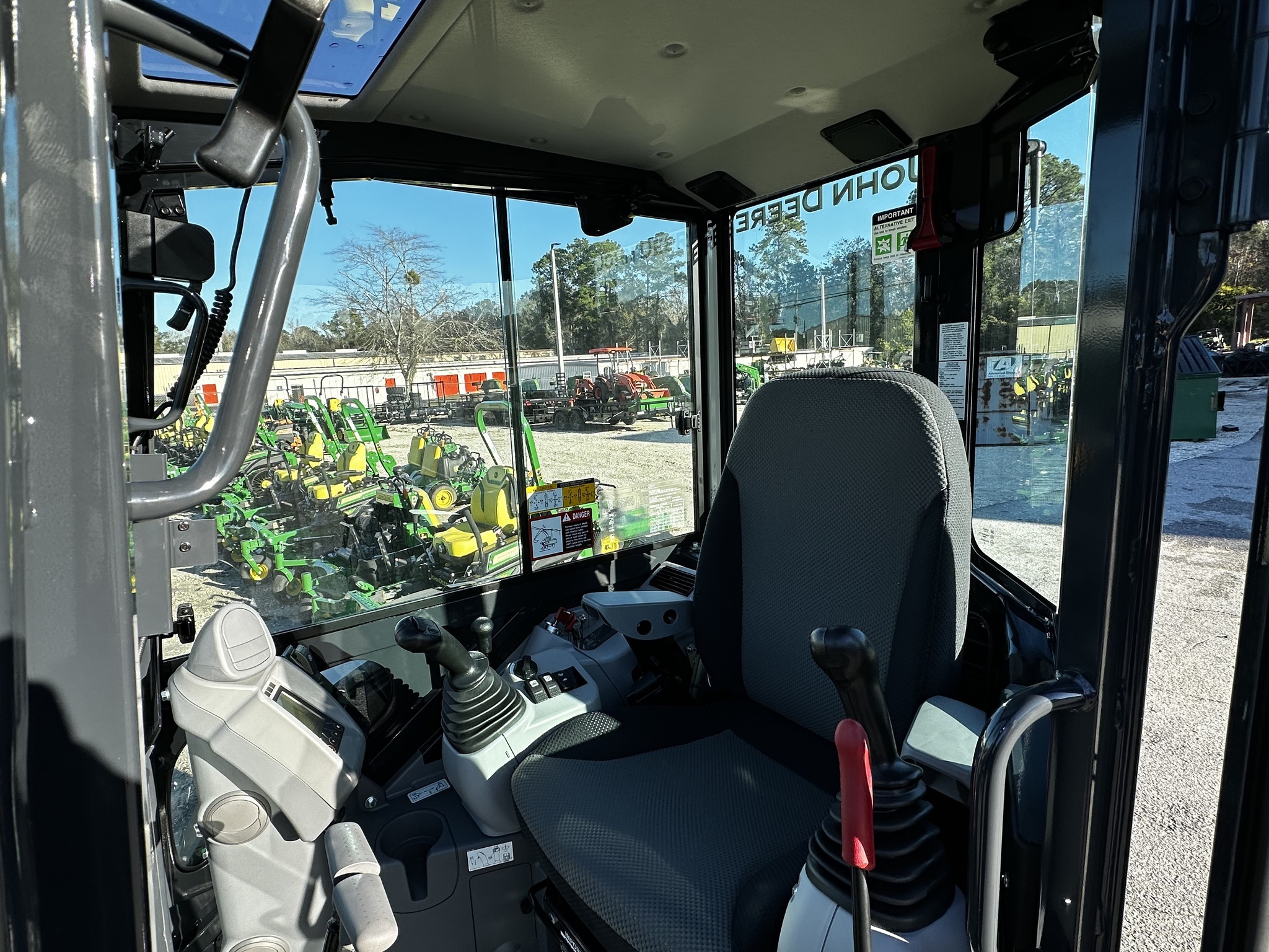 2025 John Deere 35 P Mini Excavator - $54,900 | Machinery Pete