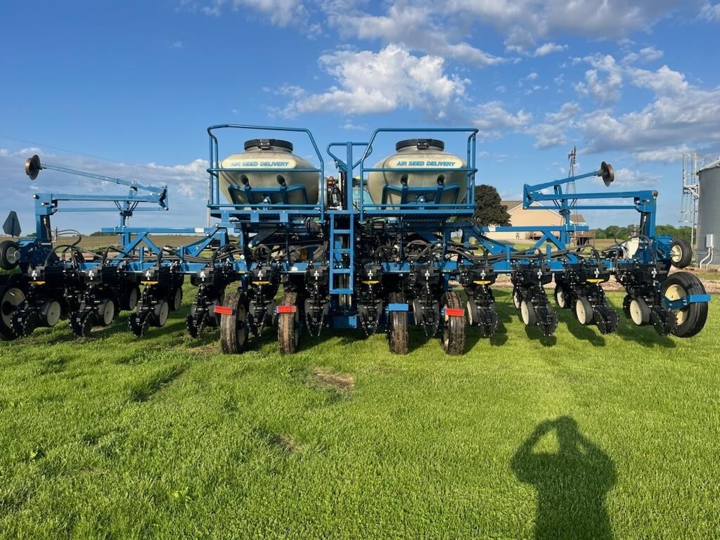 2012 Kinze 3600 ASD Planter - $59,500 | Machinery Pete
