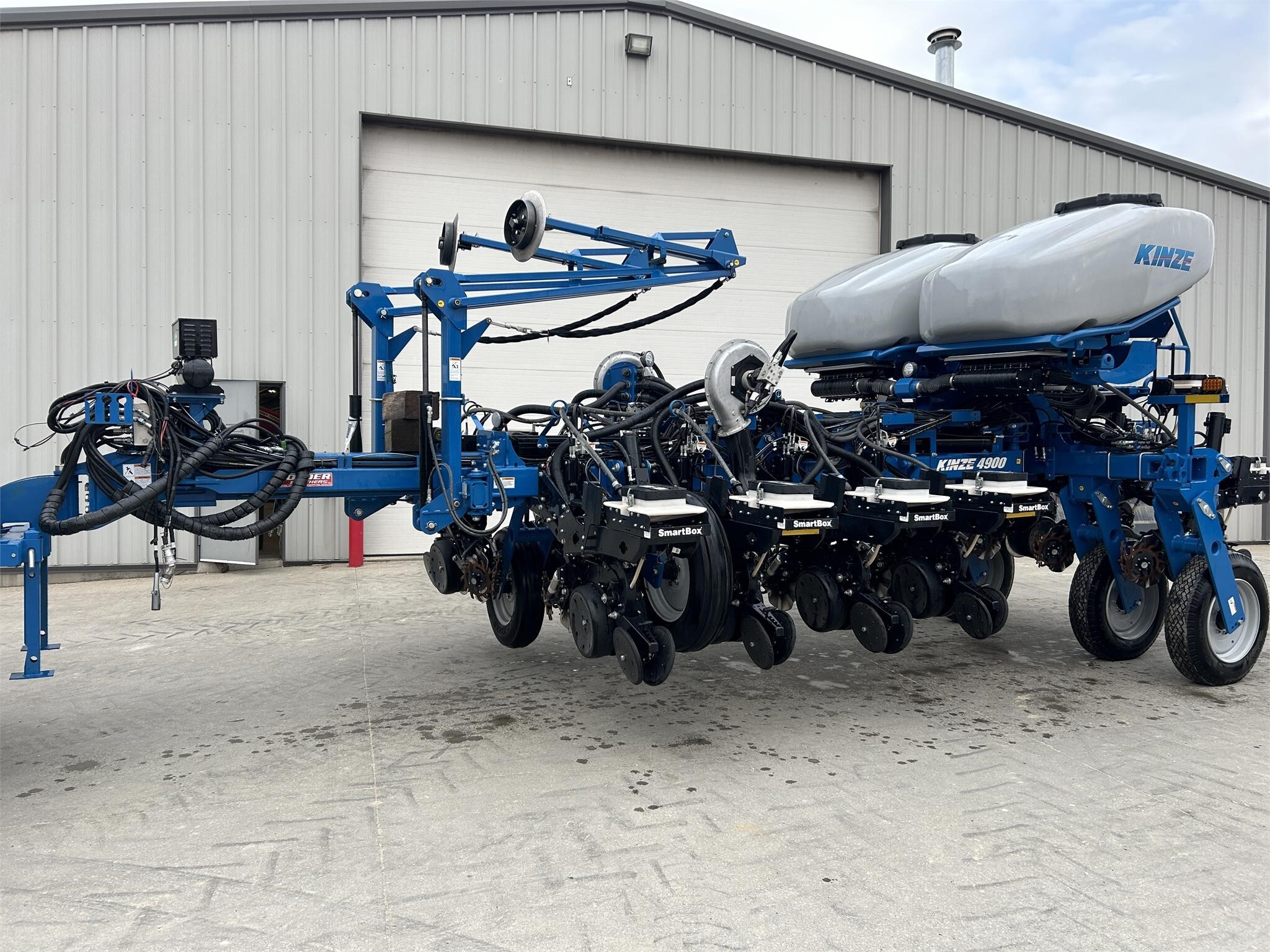 2019 Kinze 4900 Planter - $149,500 | Machinery Pete