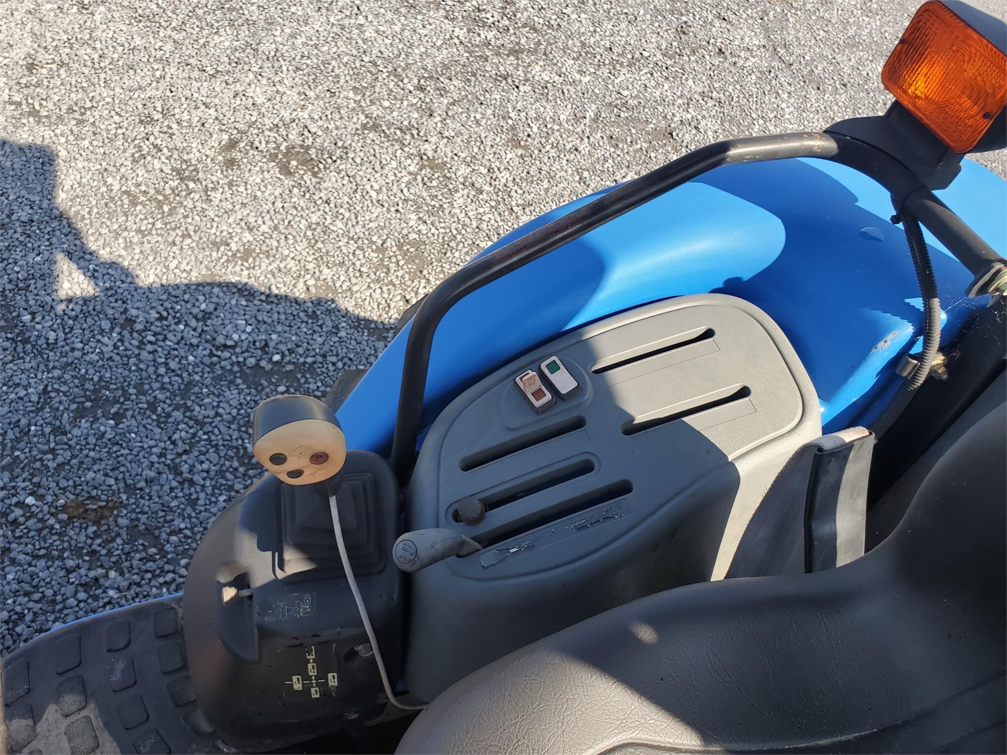 2001 New Holland TC40D Tractor - $20,900 | Machinery Pete