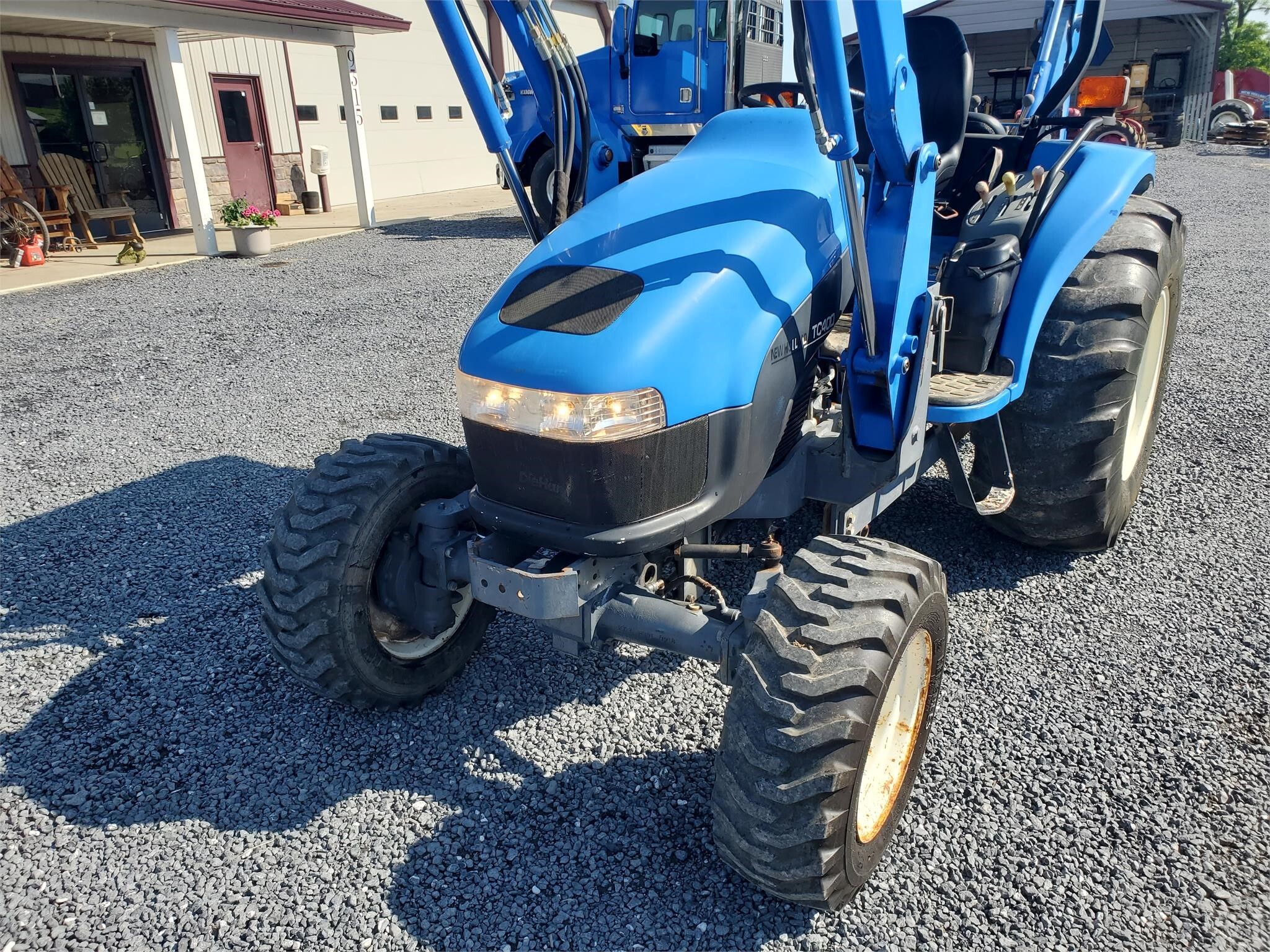 2001 New Holland TC40D Tractor - $20,900 | Machinery Pete