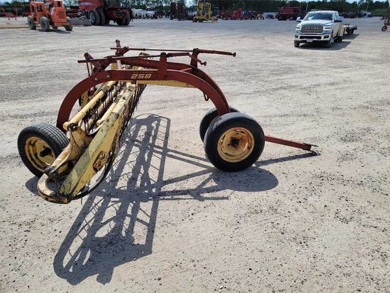 Used New Holland Rakes for Sale - 262 Listings | Machinery Pete