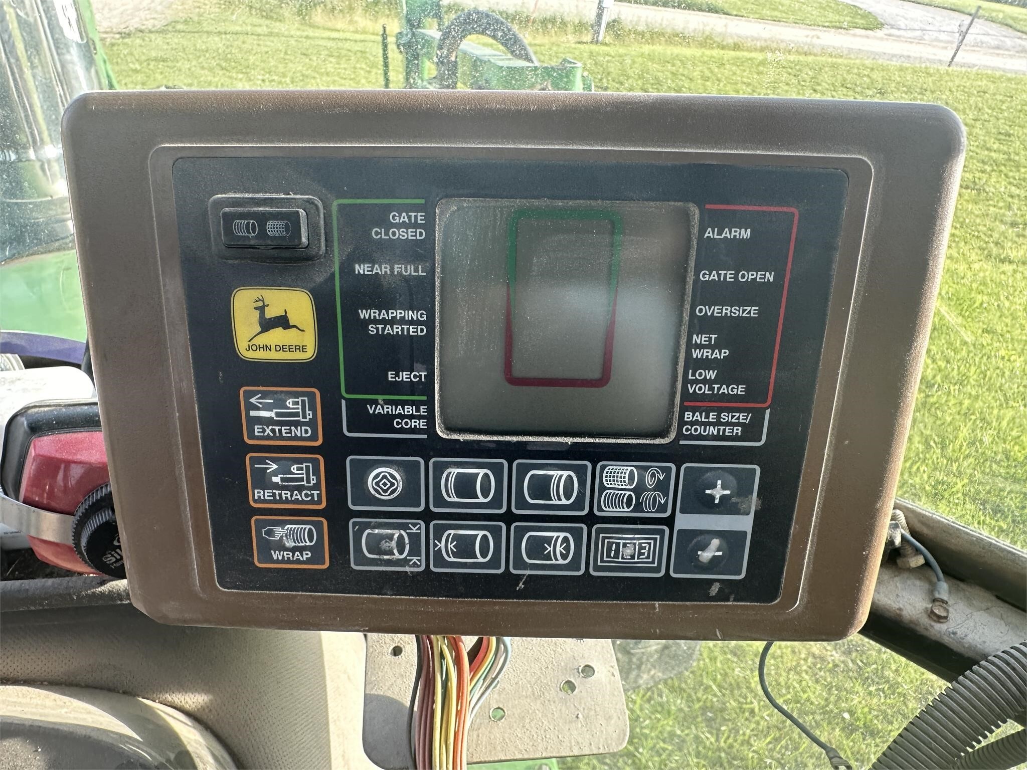 1996 John Deere 566 Round Baler - $Call | Machinery Pete