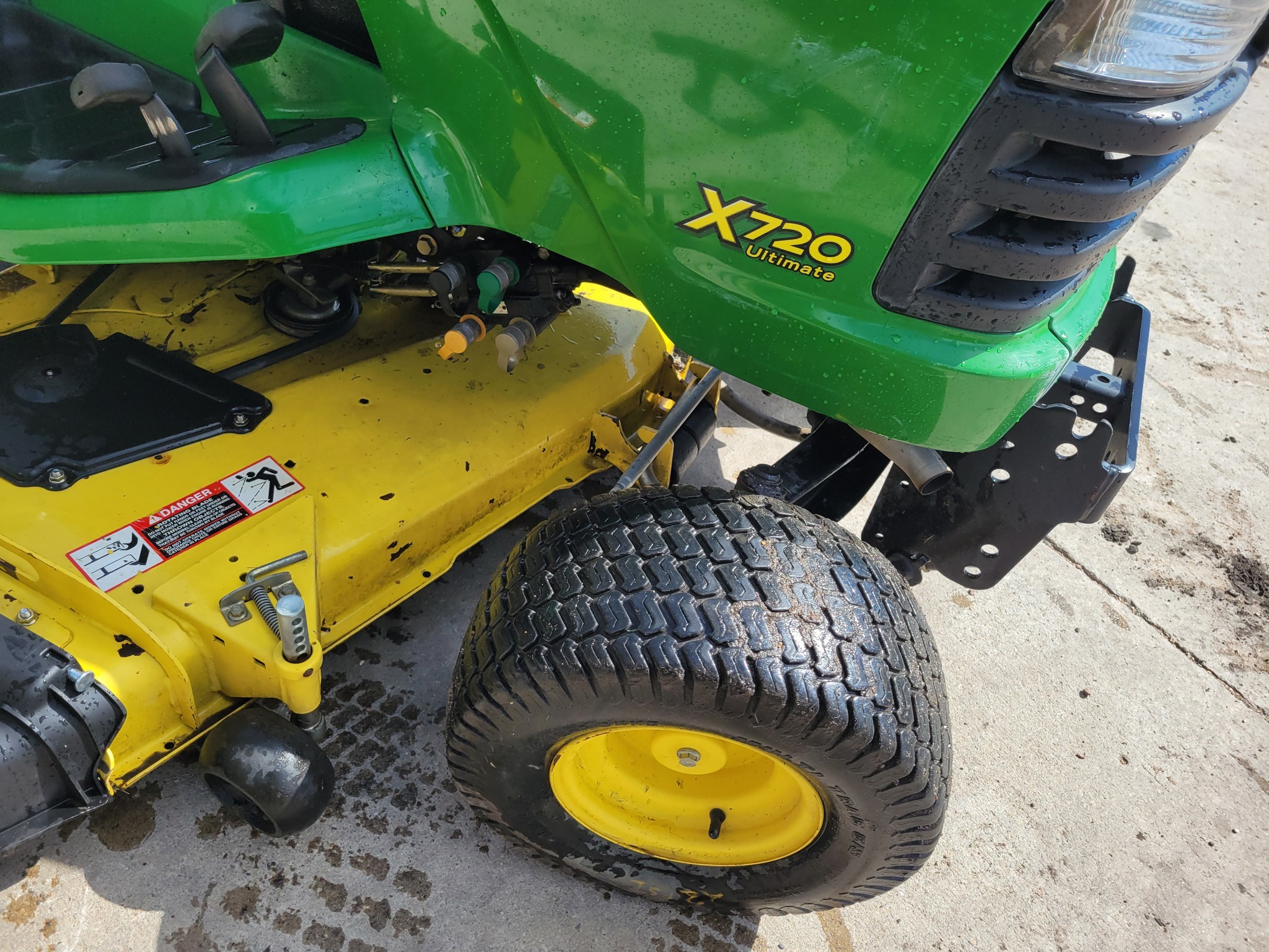2007 John Deere X720 Lawn Mower - $4,000 | Machinery Pete