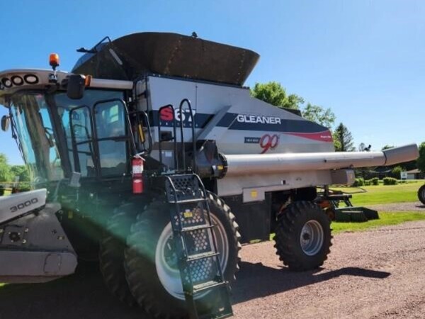 Used Gleaner Combines for Sale - 189 Listings | Machinery Pete