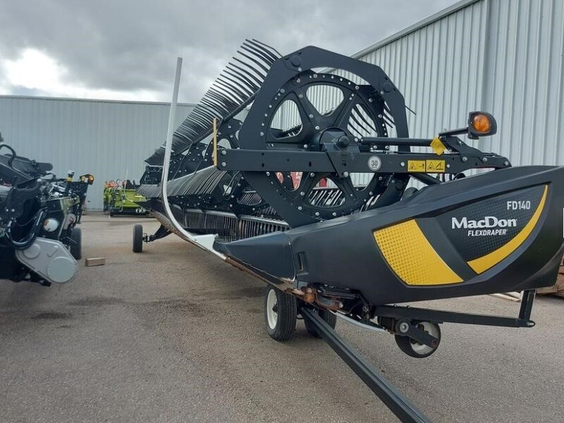 Used MacDon FD140 Platforms for Sale - 148 Listings | Machinery Pete