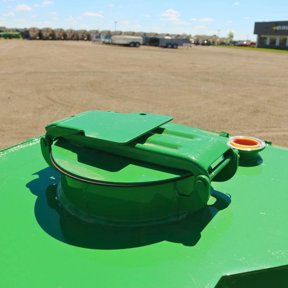 2025 Fast SS Track Tanks Tank - $Call | Machinery Pete