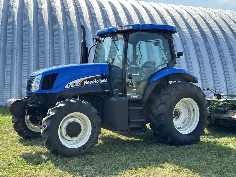 Used New Holland Tractors 100-174 HP for Sale - 583 Listings ...