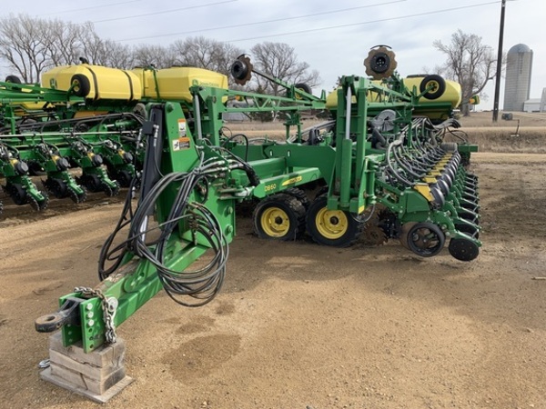 Used John Deere DB60 Planters for Sale - 127 Listings | Machinery Pete