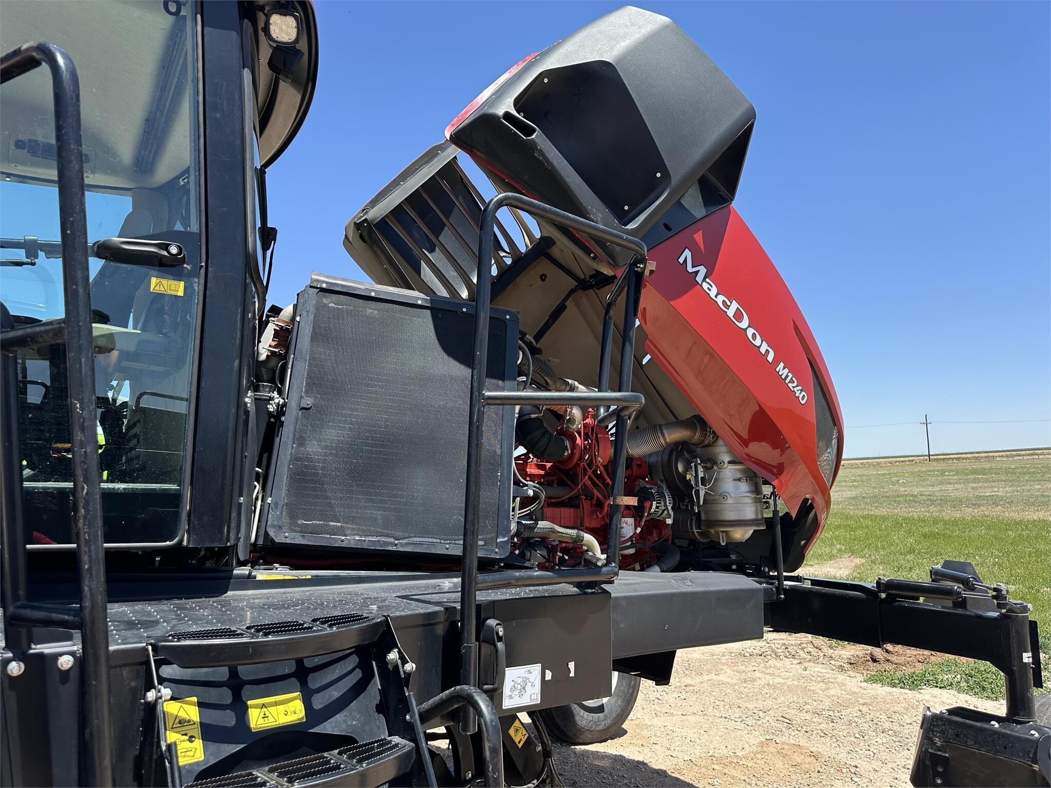 2022 MacDon M1240 Self-Propelled Windrowers and Swather - $Call ...