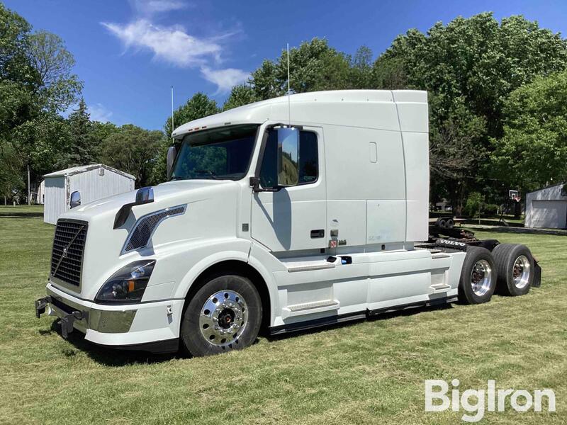 Used Volvo Semi Trucks for Sale - 51 Listings | Machinery Pete