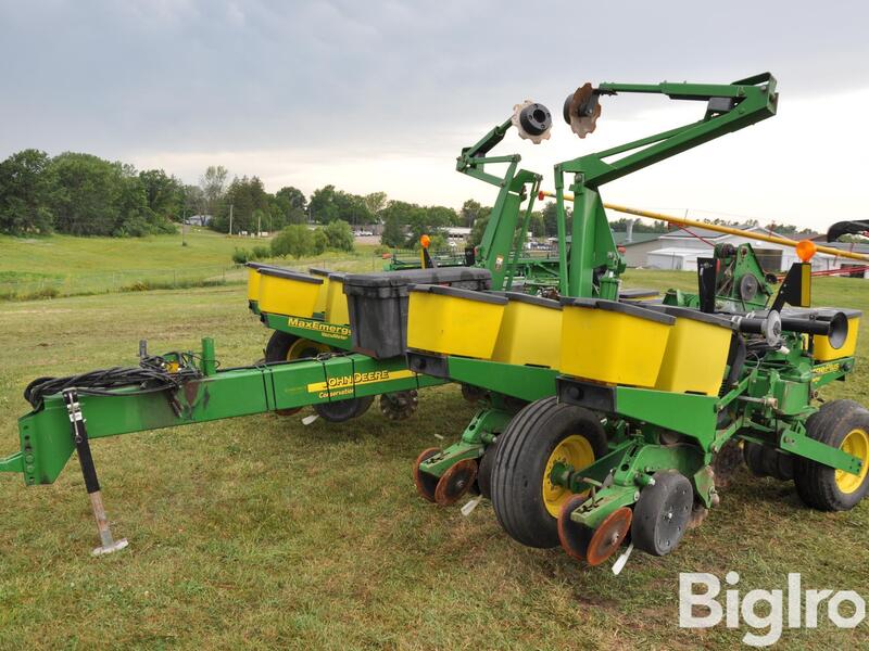 Used John Deere 1760 Planters for Sale - 80 Listings | Machinery Pete