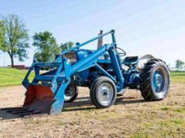 Used Tractors for Sale | Machinery Pete