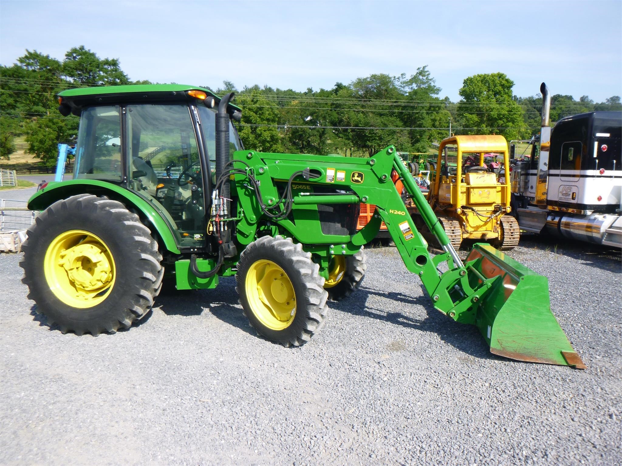 Used John Deere 5065E Tractors for Sale - 82 Listings | Machinery Pete